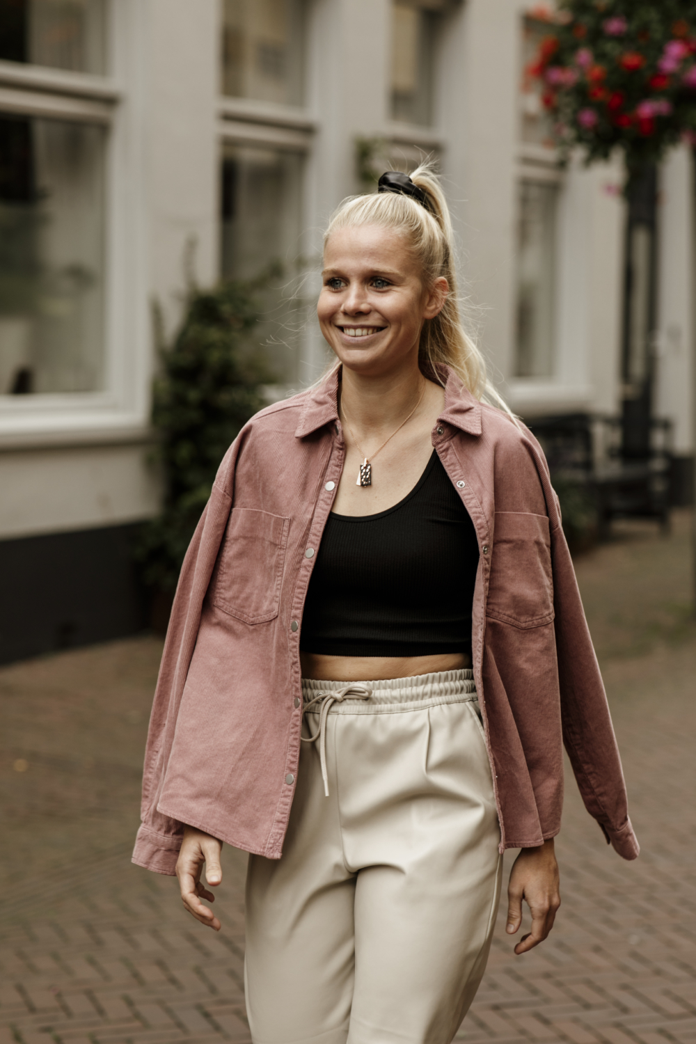 #5 Kika Fan - MY KEE